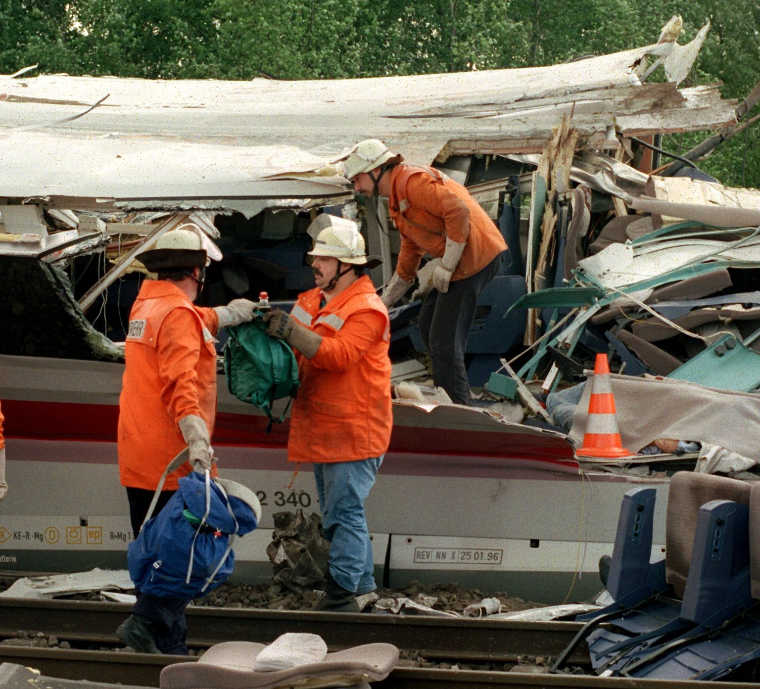 Unfall von Eschede vor 25 Jahren: Die Todesfahrt des ICE 884 - n-tv.de