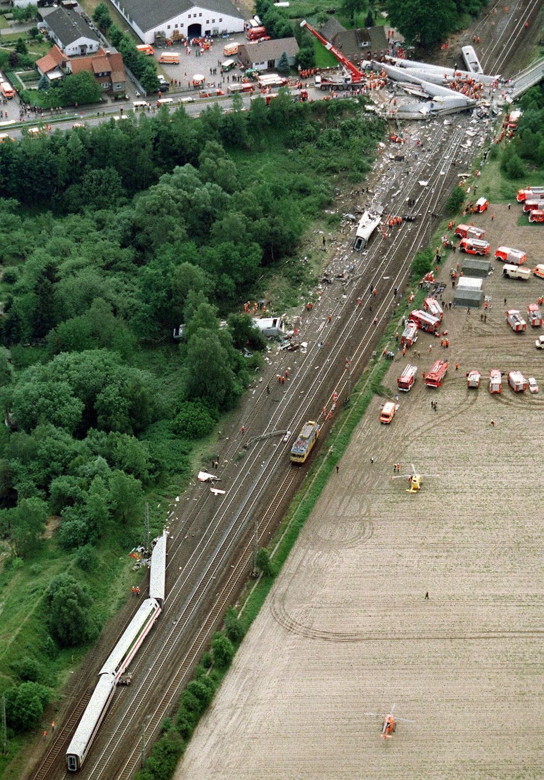 Unfall von Eschede vor 25 Jahren: Die Todesfahrt des ICE 884 - n-tv.de