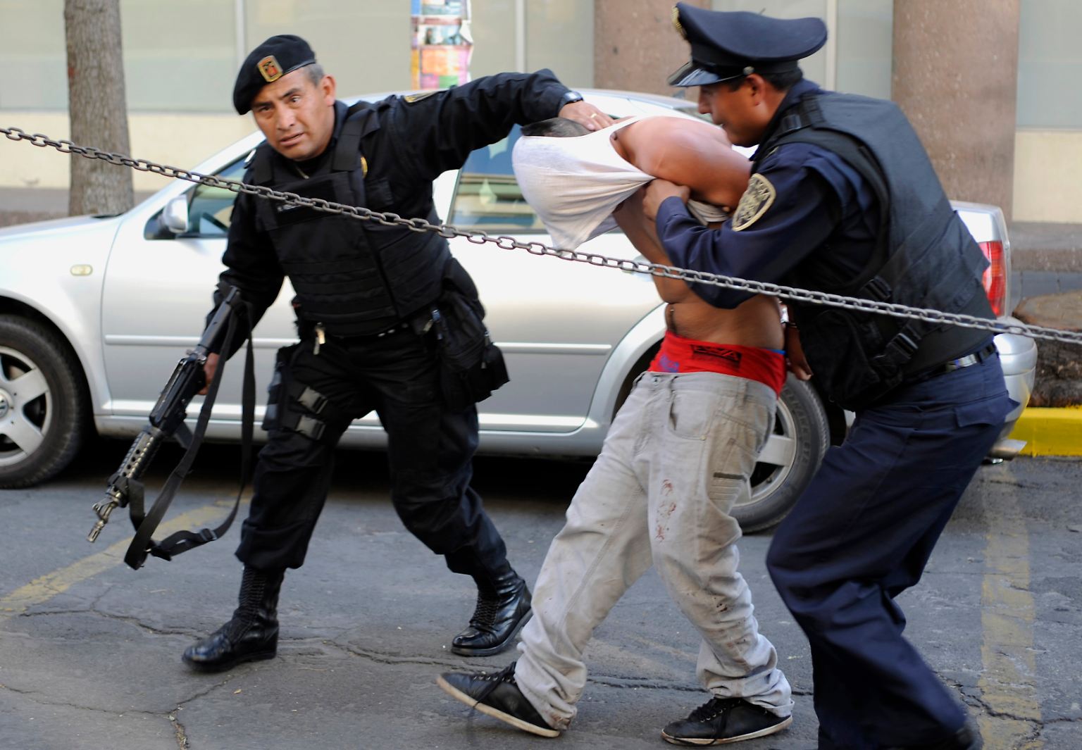 Drogenkartelle und korrupte Polizisten: Mexiko verliert sich im Drogenkrieg - n-tv.de