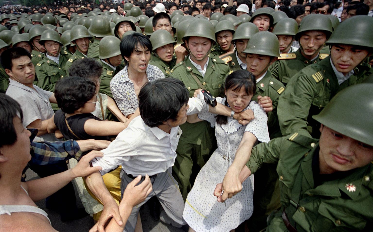 Tian'anmen-Massaker im Juni 1989: Die Bilder, die in China niemand ...