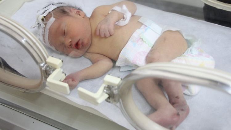 Der Tag: Totgeglaubtes Baby wimmert kurz vor Einäscherung - n-tv.de