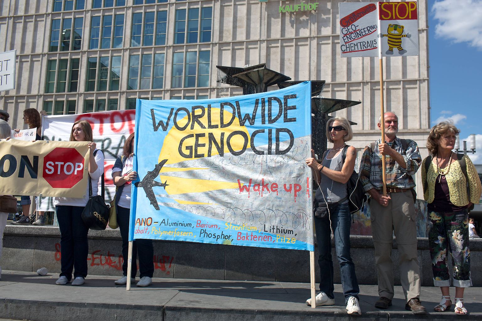 Von Chemtrails bis Hooton-Plan: Die derzeit beliebtesten ...