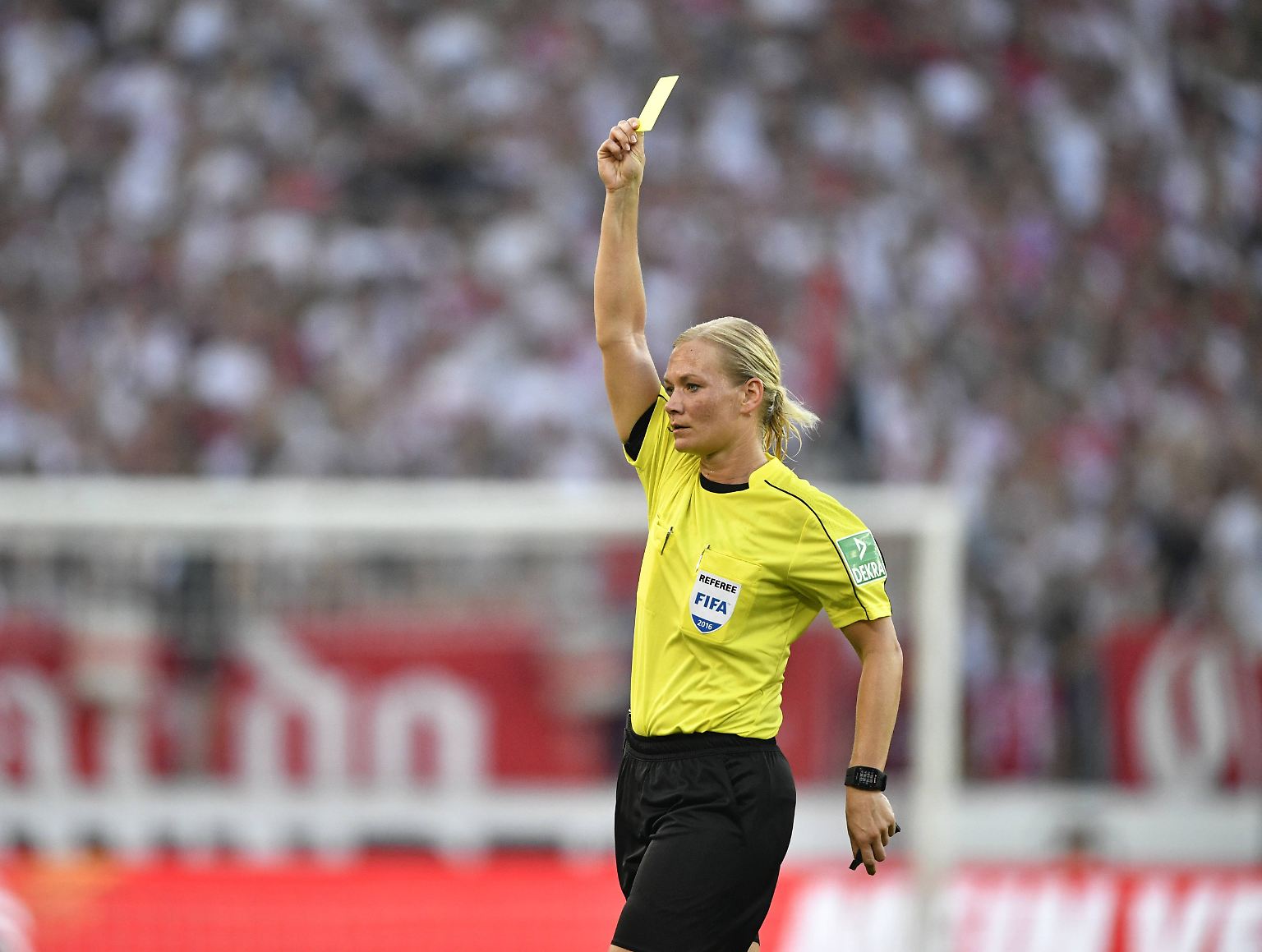 Löw, Ferres, Kerkeling: Diese Promis wählen den Bundespräsidenten - n-tv.de