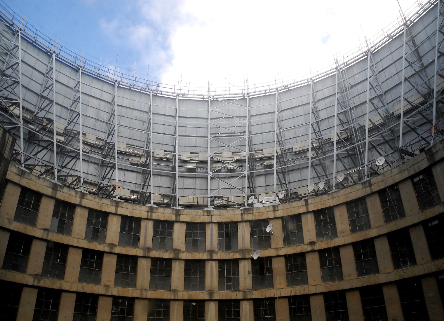Gefährlichstes Hochhaus der Welt: Ponte City - einmal Hölle und zurück ...