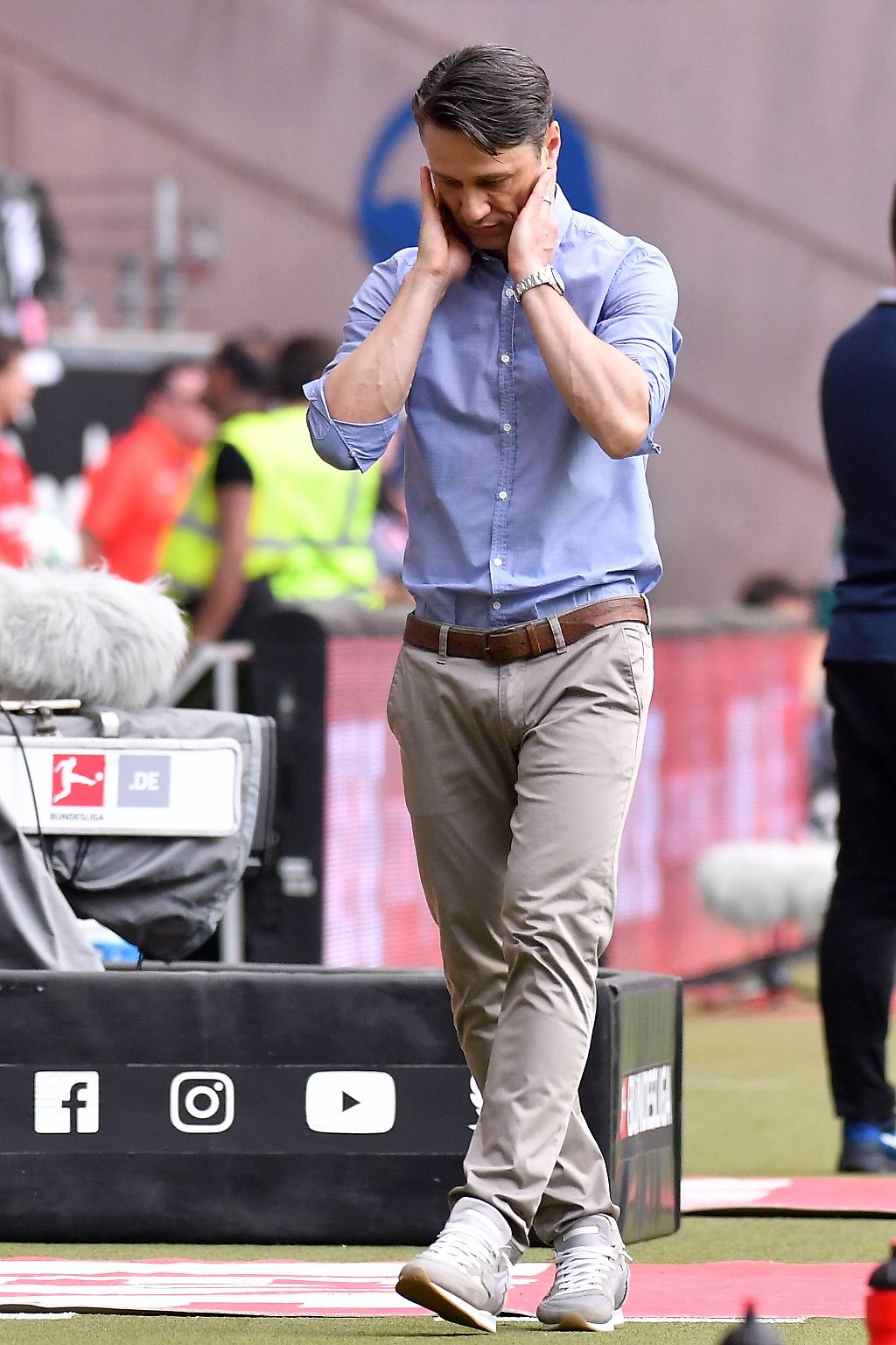 Die Bundesliga in Wort und Witz: "So, die Lusche ist da, auf geht's ...