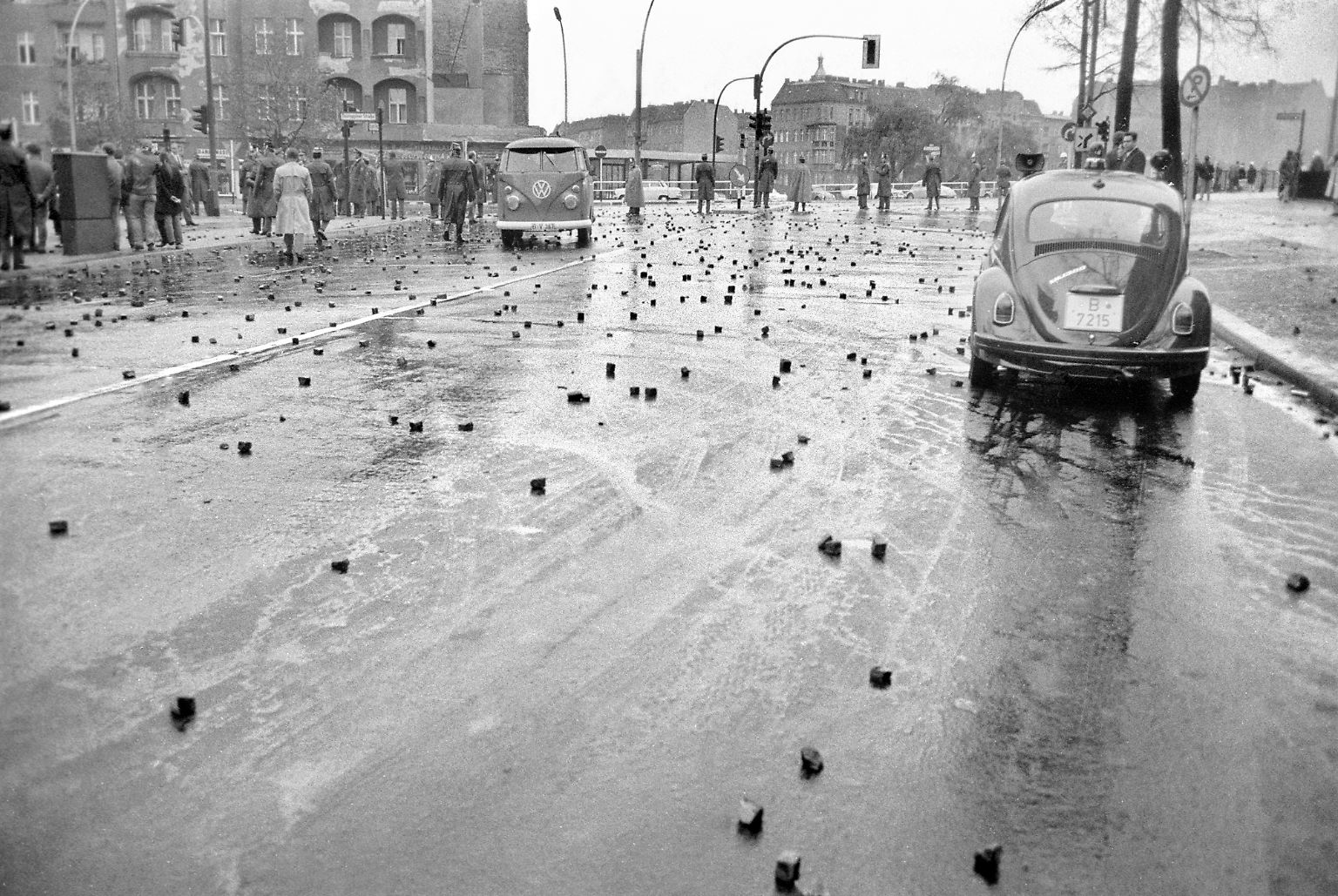 Schah, Dutschke und Studenten: Die 68er in Fotografien - n-tv.de