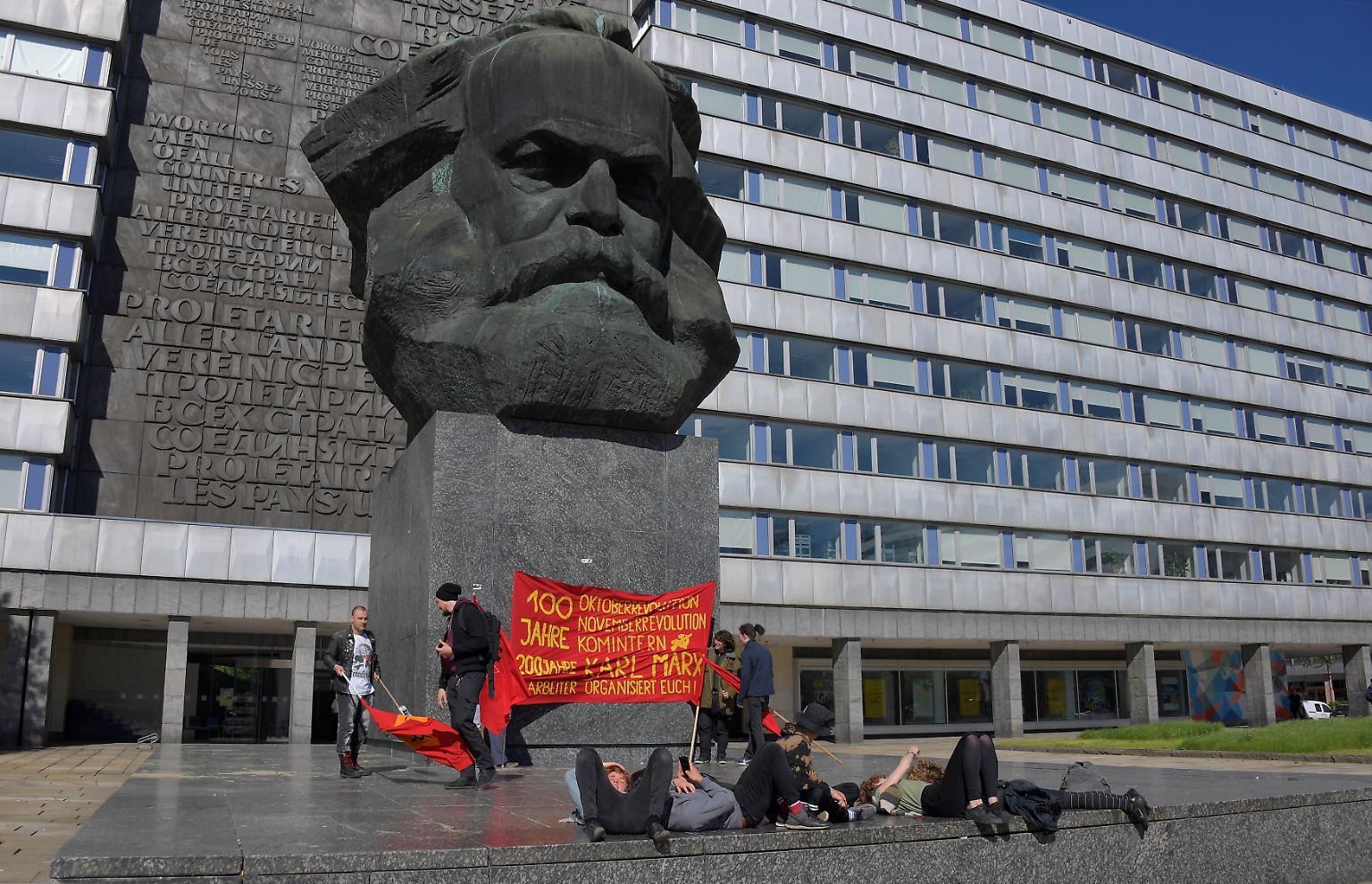 Kult zum 200. Geburtstag: Geldverdienen mit Karl Marx - n-tv.de