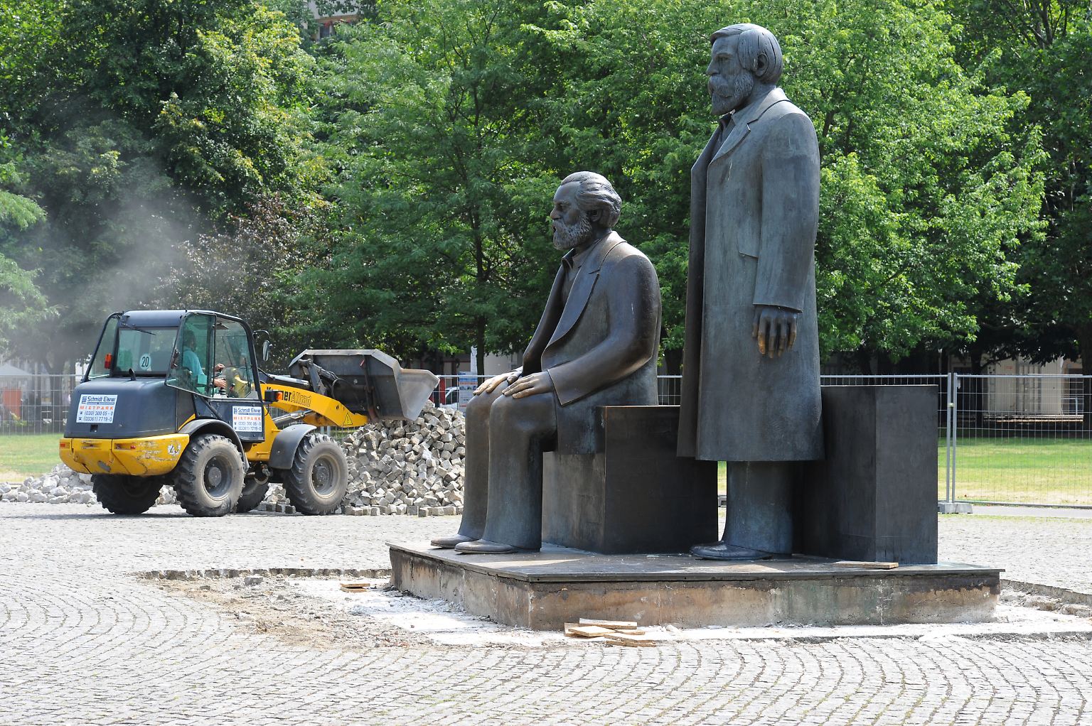 Kult zum 200. Geburtstag: Geldverdienen mit Karl Marx - n-tv.de