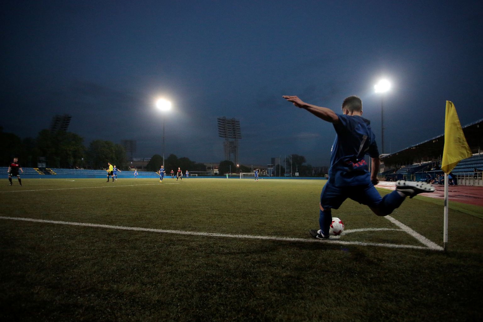 "Auf dem Feld sind alle gleich": FC Maxima kickt gegen Rassismus - n-tv.de