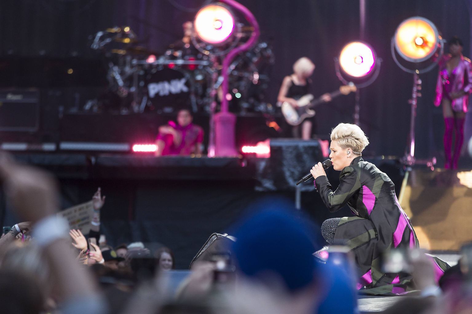 Kompromisslos, ehrlich, direkt: Pink wird 40 - so what? - n-tv.de