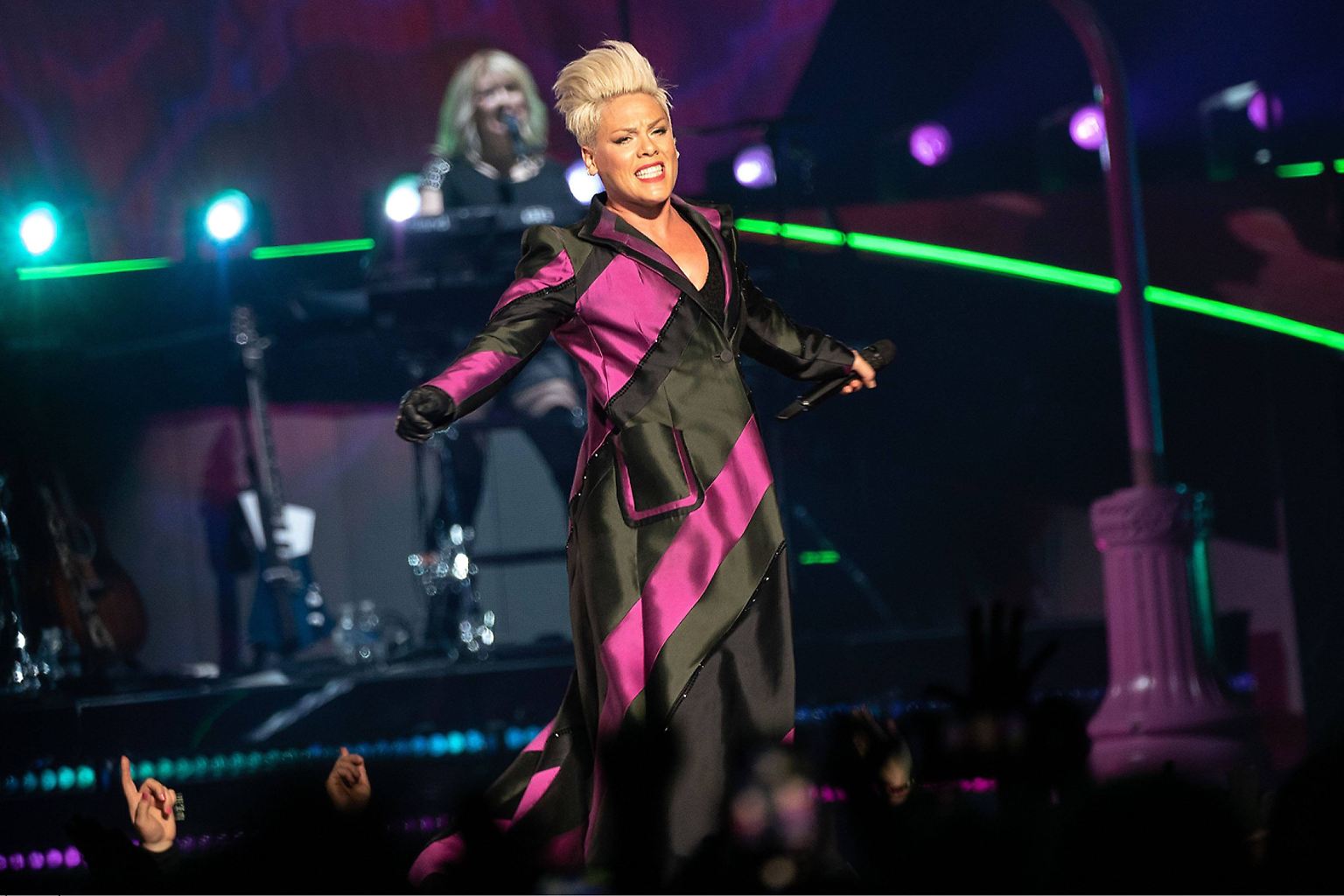 Kompromisslos, ehrlich, direkt: Pink wird 40 - so what? - n-tv.de