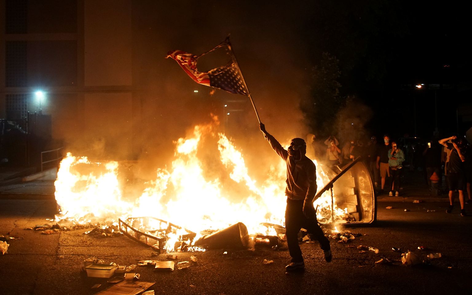 Tausende protestieren: Erneut bricht in den USA die Gewalt aus - n-tv.de