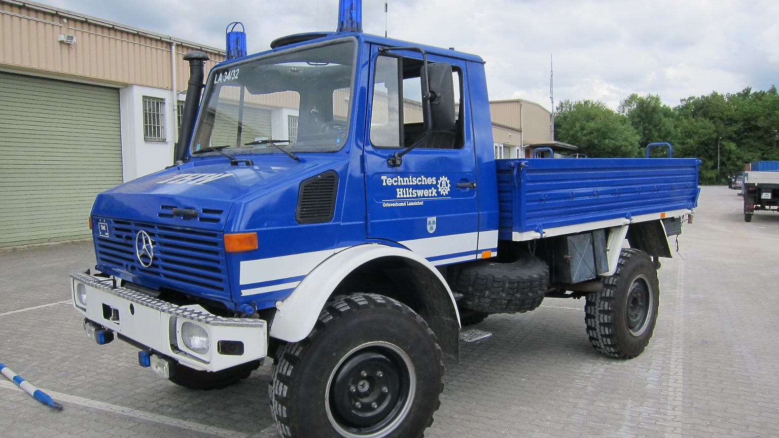 70 Jahre Technisches Hilfswerk: THW-Fahrzeuge im Wandel der Zeit - n-tv.de