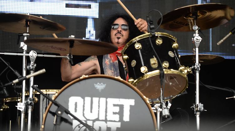 "Tapfer und mutig": "Quiet Riot"-Drummer Banali ist tot - n-tv.de