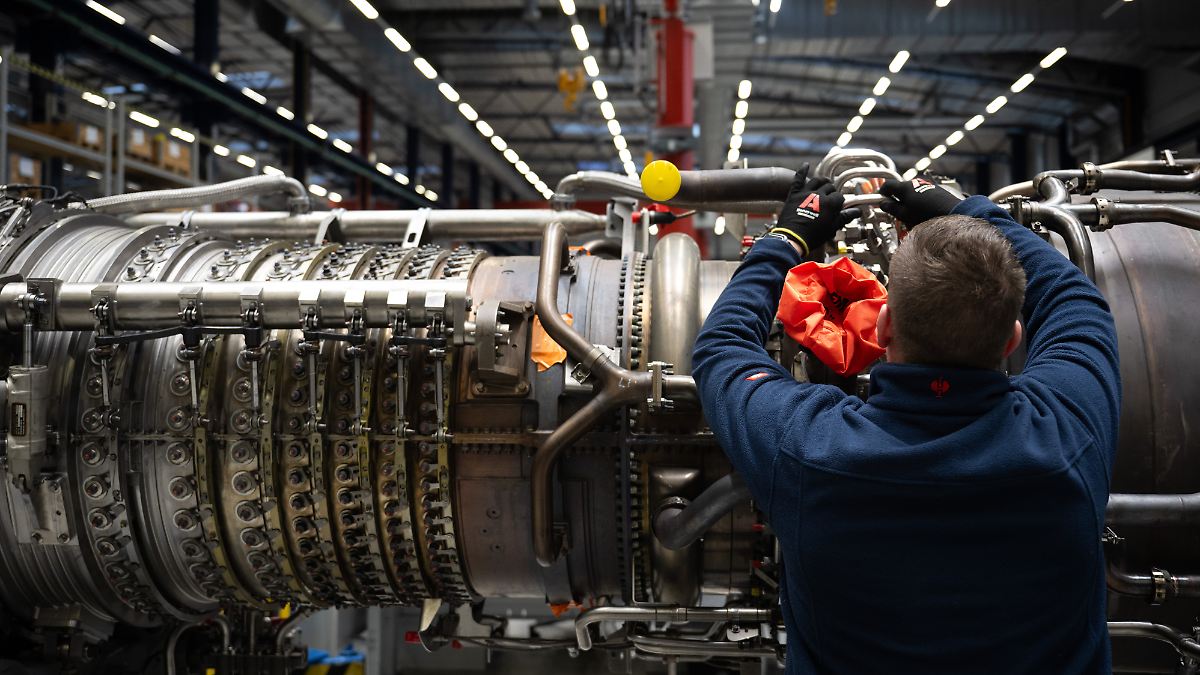 Rekordjahr dank Dollar-Kurs: MTU knackt erstmals Milliarden-Marke - ntv.de