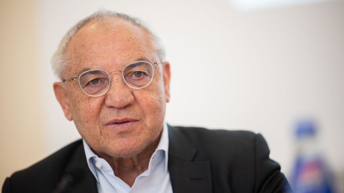 Hessen: Felix Magath sieht Titelpotenzial bei Eintracht - ntv.de