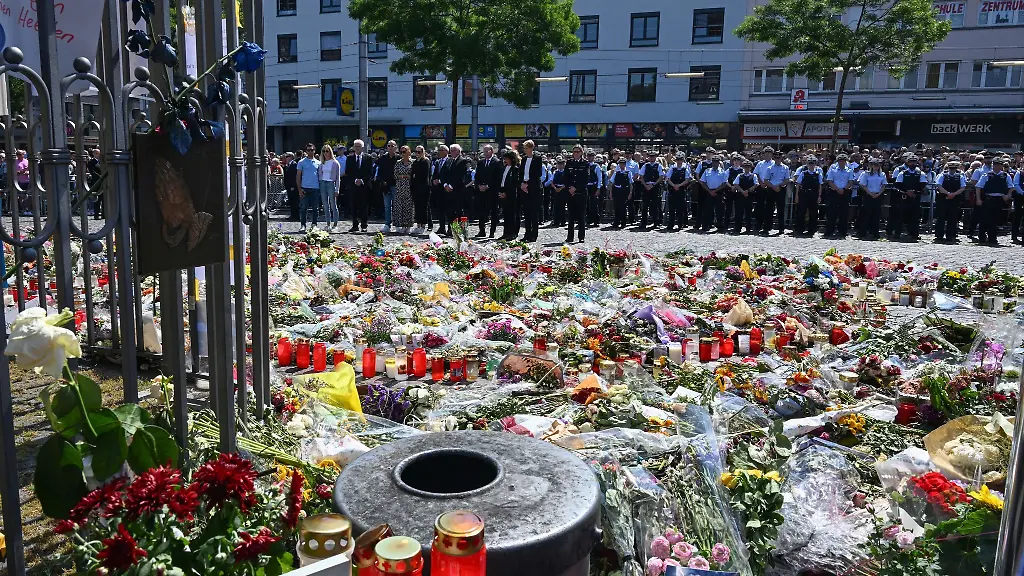 Baden-Württemberg: Prozess nach tödlicher Messerattacke in Mannheim ...
