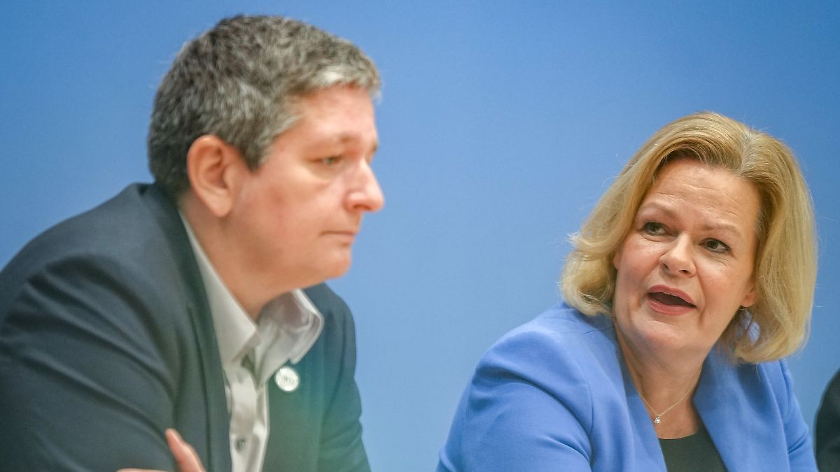 Angriffe befürchtet: BSI beklagt kurze Vorbereitungszeit auf Wahl-Hacks ...