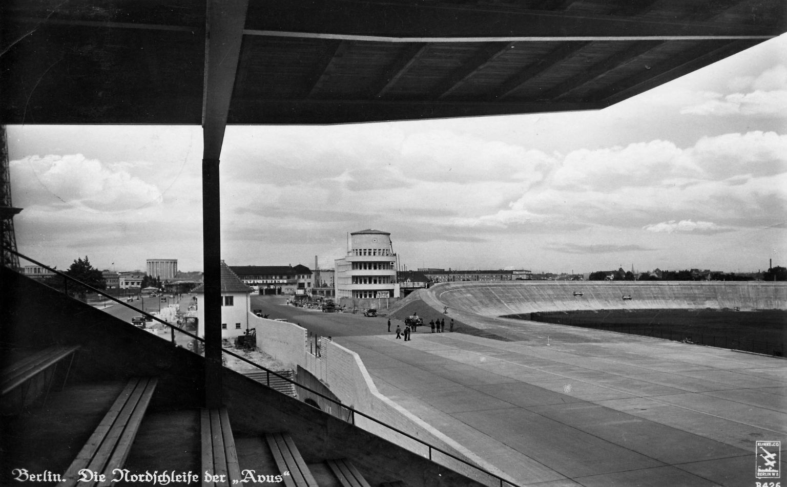 Eröffnet im September 1921: Legendäre AVUS in Berlin - die erste reine ...