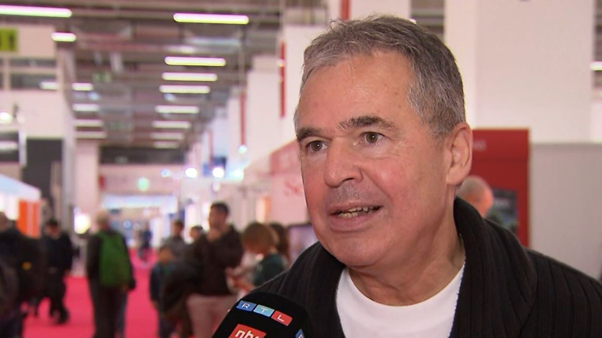 DFB-Geschäftsführer im Gespräch: Rettig: "Belastungsgrenze der Spieler ...