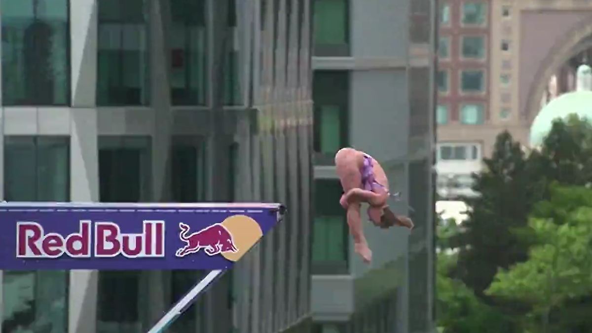 Der Sport-Tag: Red Bull feiert 100. "Cliff Diving"-Ausgabe