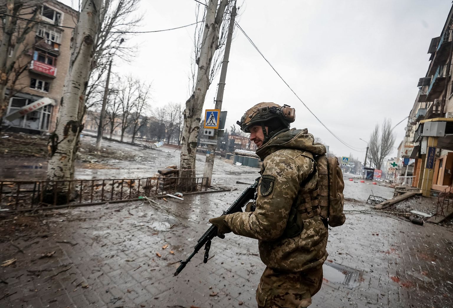 Brennpunkt im Ukraine-Krieg: Satellitenfotos zeigen die Schlacht um ...