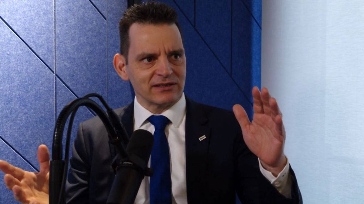 Eon-Chef erklärt Strompreis: "Erneuerbare verbrauchen zwei Dinge ...
