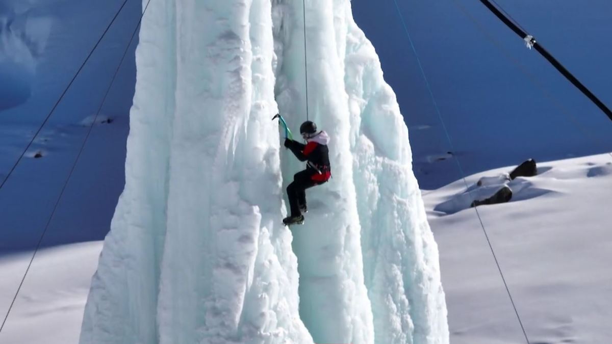 ntv Service: Alpinsport Eisklettern - Reporterin wagt Selbstversuch ...