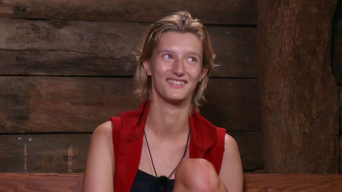 Sex-Beichte im Dschungelcamp: Anya hat einen "wilden" Traum von David ...