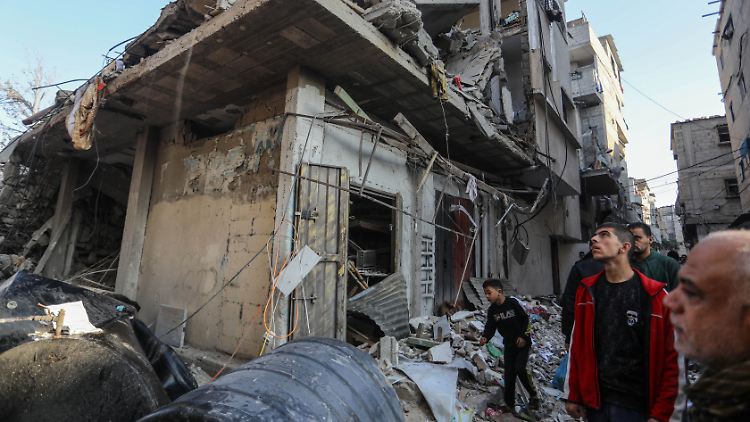 Der Tag: Israel: Seit Ende der Feuerpause 200 Ziele im Gazastreifen getroffen - n-tv.de