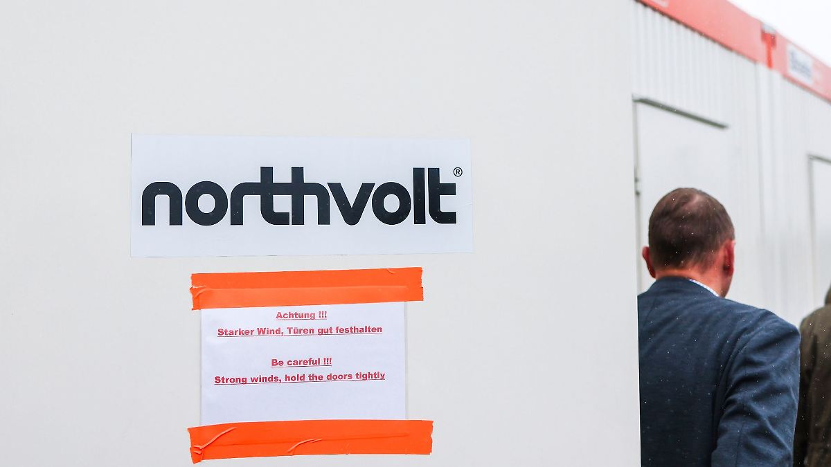 Führungskrise bei Northvolt: CEO und Mitgründer Peter Carlsson tritt ...