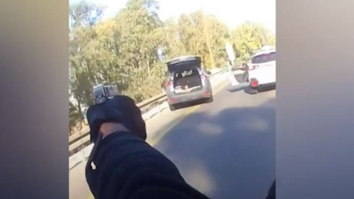 Beschuss mutmaßlicher Hamas-Kämpfer: Dashcam hält Verfolgungsjagd ...