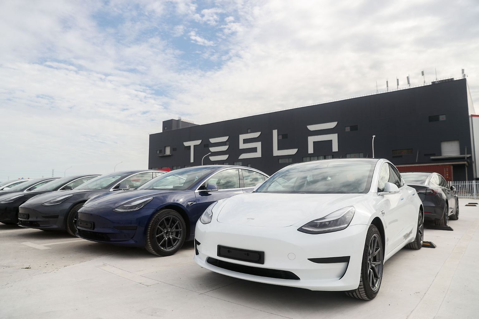 Test des ADAC mit 480 Modellen: Diese E-Autos haben das beste Preis ...