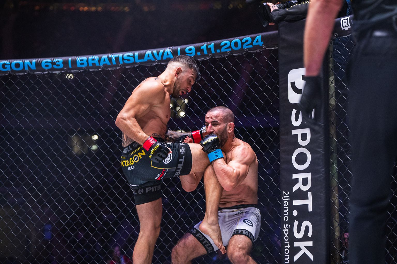 Oktagon 62 in Bildern: Unvergleichbares Käfig-Spektakel setzt MMA die ...