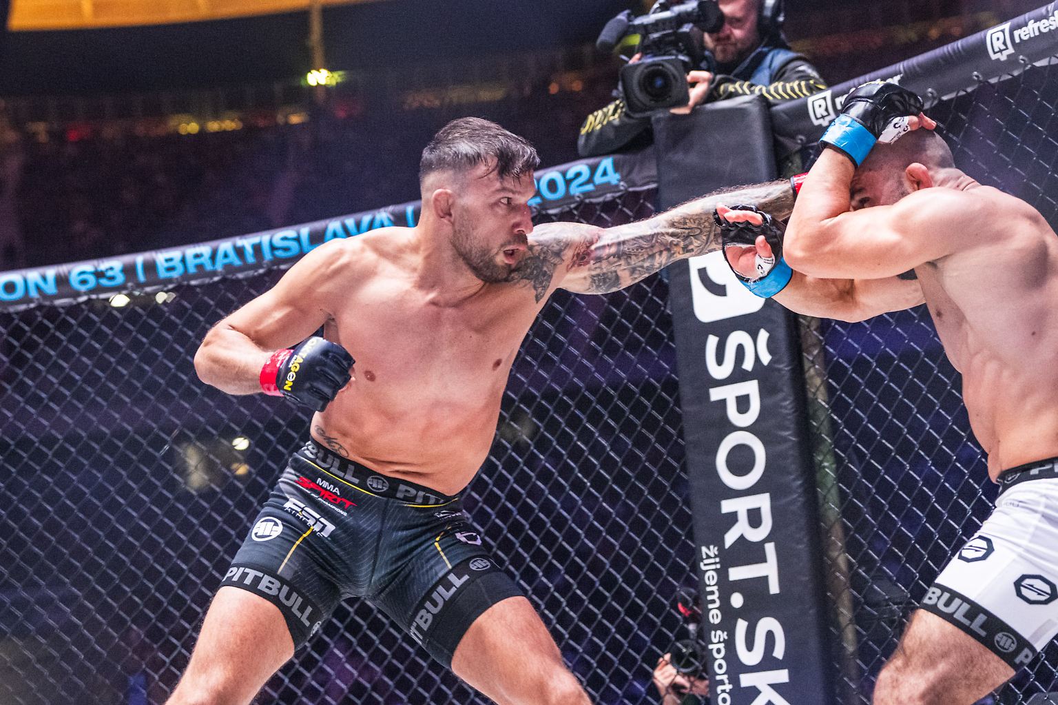 Oktagon 62 in Bildern: Unvergleichbares Käfig-Spektakel setzt MMA die ...