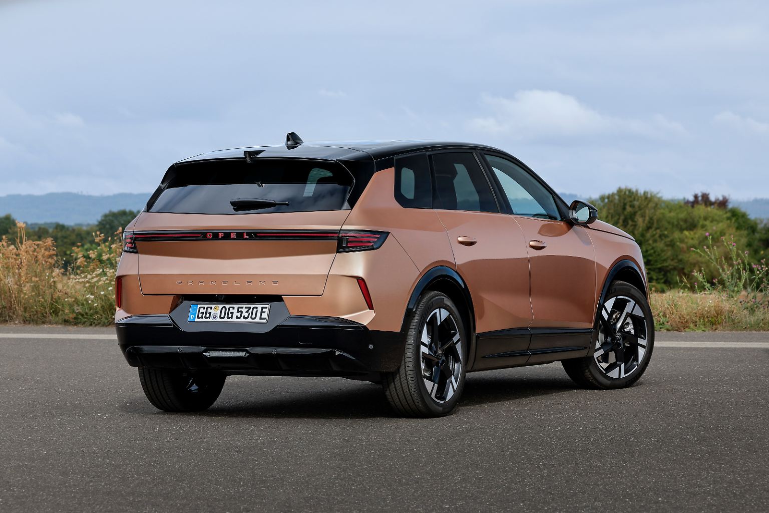 Großteil fährt elektrisch: Diese Auto-Neuheiten kommen 2025 auf den ...