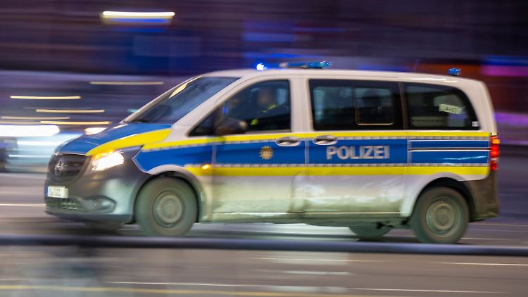 Sachsen-Anhalt: SEK-Einsatz in Zeitz: Dekorationswaffe sichergestellt ...