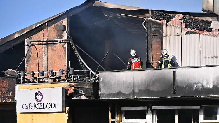 Baden-Württemberg: Sieben Menschen bei Brand verletzt - Explosion ...