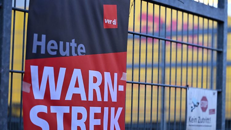 Verdi verschärft Tarifstreit: Neue Streiks bei der Deutschen Post - n-tv.de