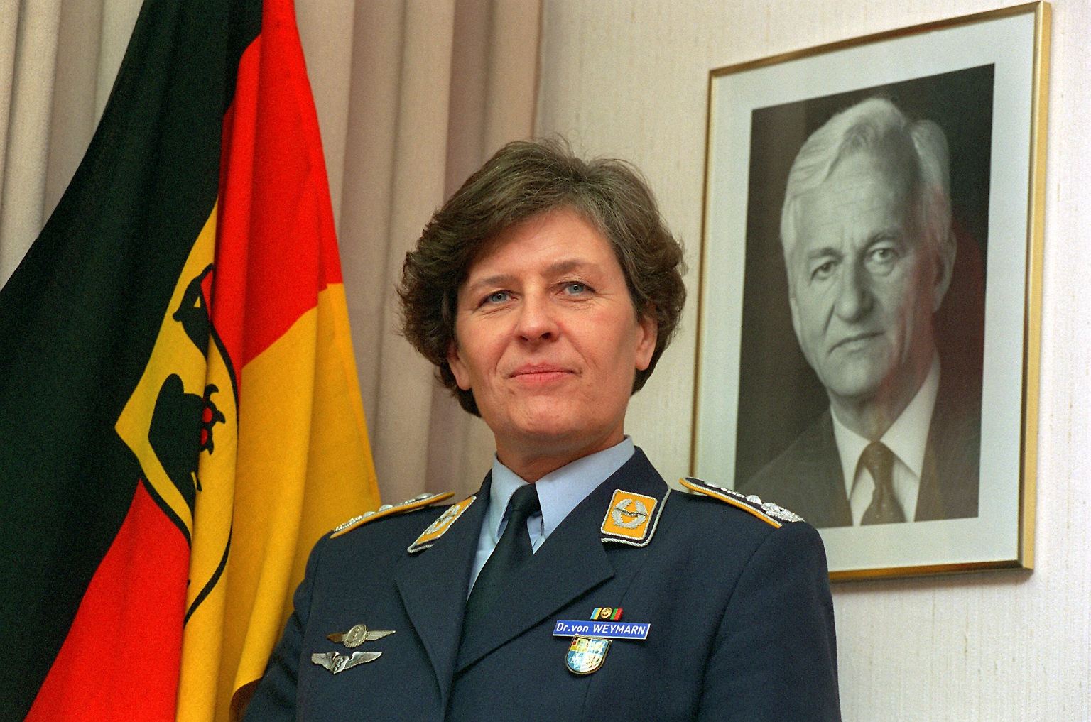 Von der Sekretärin zum General: Wie Frauen in der Bundeswehr an die ...