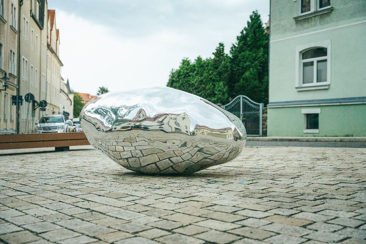 Kunst- und Skulpturenweg: "Purple Path" verwandelt Region Chemnitz in Freiluftmuseum - n-tv.de