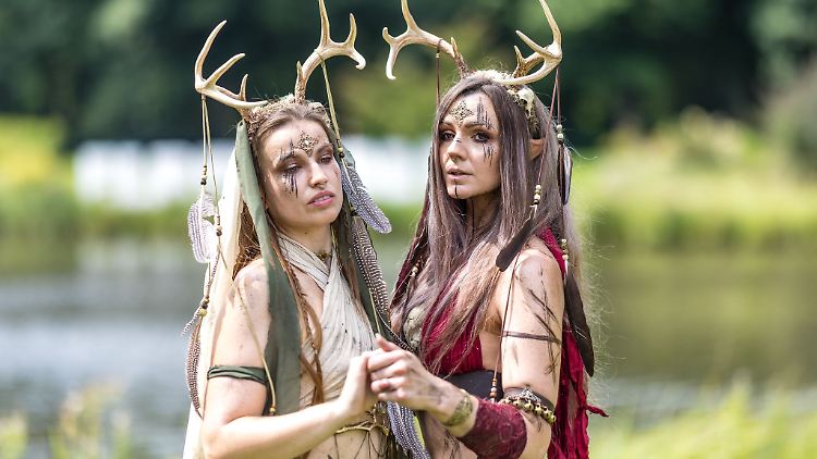 Berlin & Brandenburg: Tausende Fantasy-Fans feiern bei Elbenwald ...