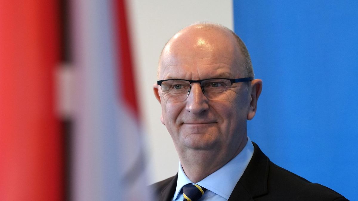 Berlin & Brandenburg: Woidke gratuliert Wegner zum Regierenden ...