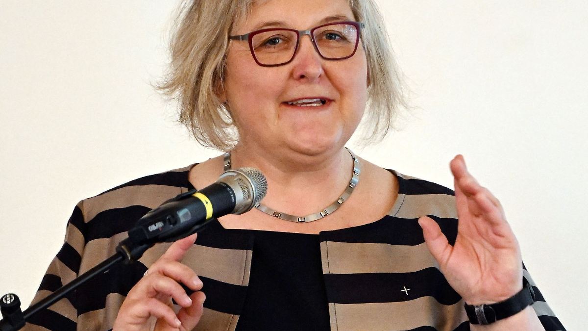 Baden-Württemberg: Springhart: Menschen müssen nicht in unser Schema ...