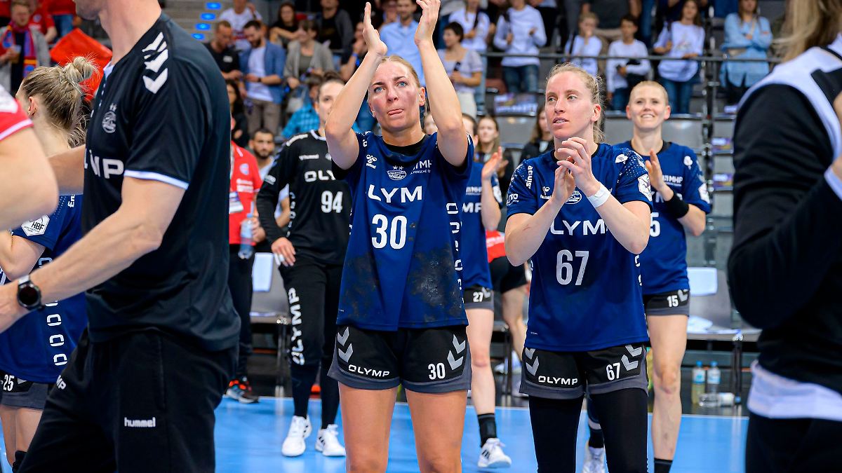 Baden-Württemberg: Nationalspielerin Behrend bleibt bei Meister ...