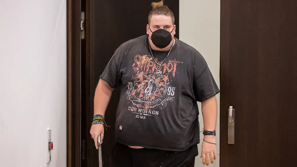 Drachenlord Wie Rainer Winkler Zum Opfer Von Mobbing Hatern Und Drachenlord Wie Rainer Winkler Zum Opfer Von Mobbing Hatern Und