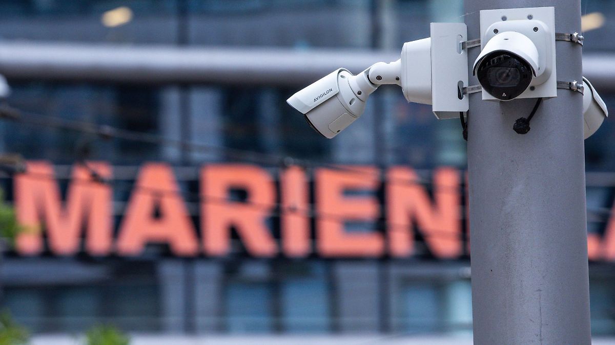 Mecklenburg-Vorpommern: Platz für neue Polizeiwache am Schweriner Marienplatz steht - ntv.de