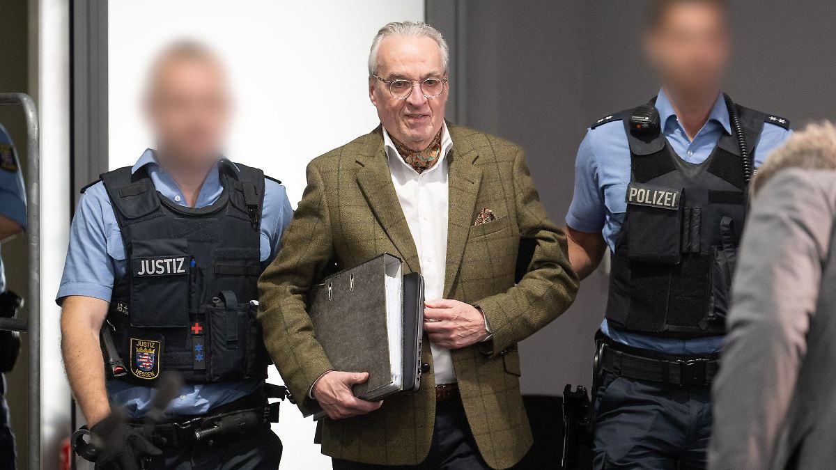 Hessen: "Reichsbürger"-Verfahren: Reuß will sich äußern - ntv.de
