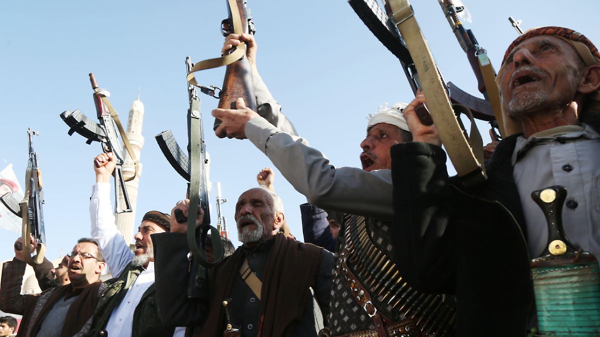 Der Tag: Jemen ruft nach Vorrücken von Separatisten den Notstand aus ...