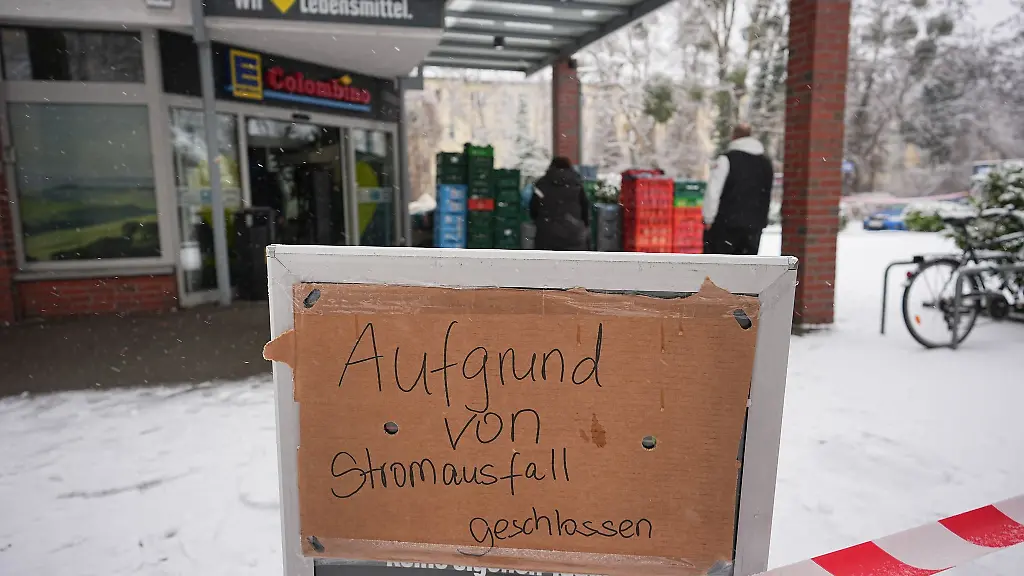 Berlin & Brandenburg: Zehntausende in Berlin ohne Strom und Heizung ...